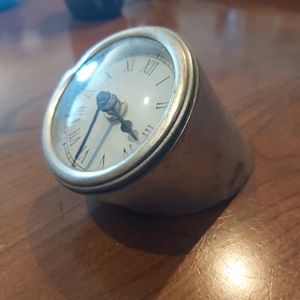 Office | 265 Vintage Slanted Battery Opperated Desk Clock | Poshmark